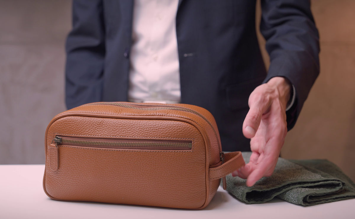 Italian Leather Toiletry Bags & Luxury Dopp Kits | Maruse